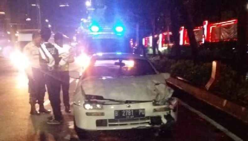 Diduga Rem Blong, Truk Sampah Kecelakaan saat Konvoi di Rawamangun Diduga Rem Blong, Truk Sampah Kecelakaan saat Konvoi di Rawamangun