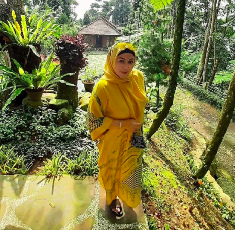 3 Potret Cantik Camelia Malik, Artis 1980-an Dikenal sebagai Diva Dangdut Jaipong