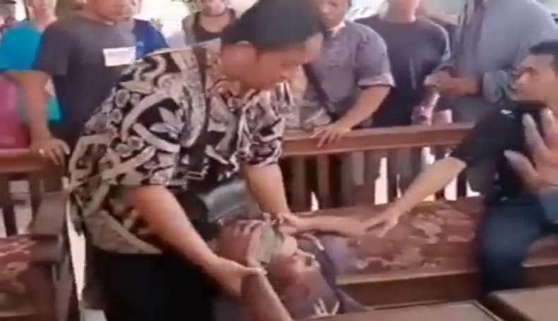 Kapolri dan Panglima TNI Tutup Pendidikan Sespimti dan Bagikan Bansos ... Kapolri dan Panglima TNI Tutup Pendidikan Sespimti dan Bagikan Bansos ...