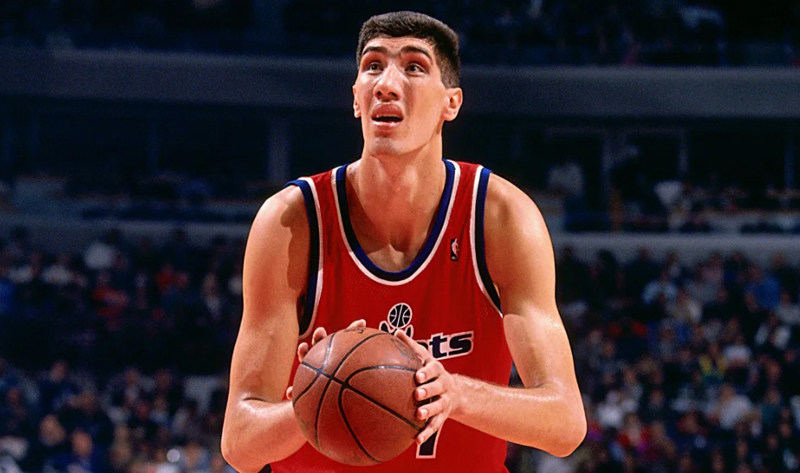 Pemain Basket Tertinggi - Perumperindo.co.id