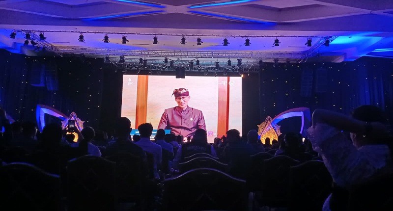 Hadiri Pemilihan Koko Cici Indonesia 2022, Angela Tanoesoedibjo ...