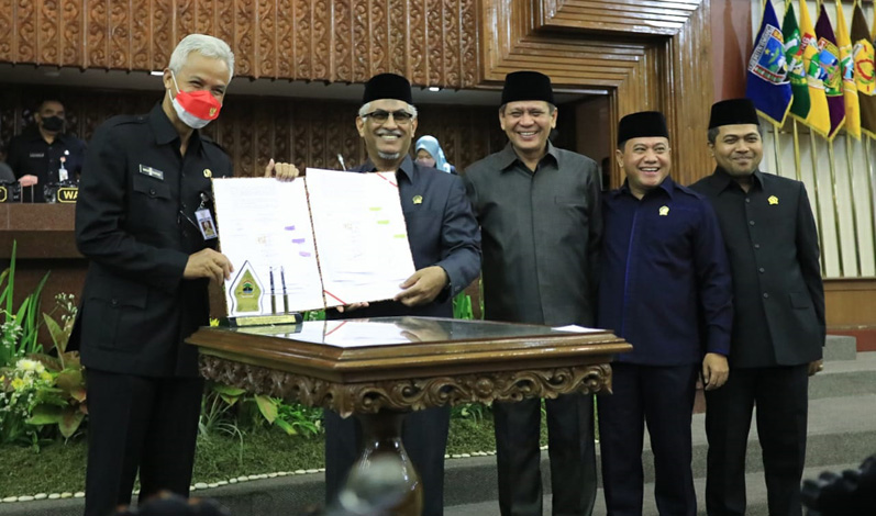 Selamat! Tim Sepak Bola Soina Jateng Raih Emas di Thailand Selamat! Tim Sepak Bola Soina Jateng Raih Emas di Thailand
