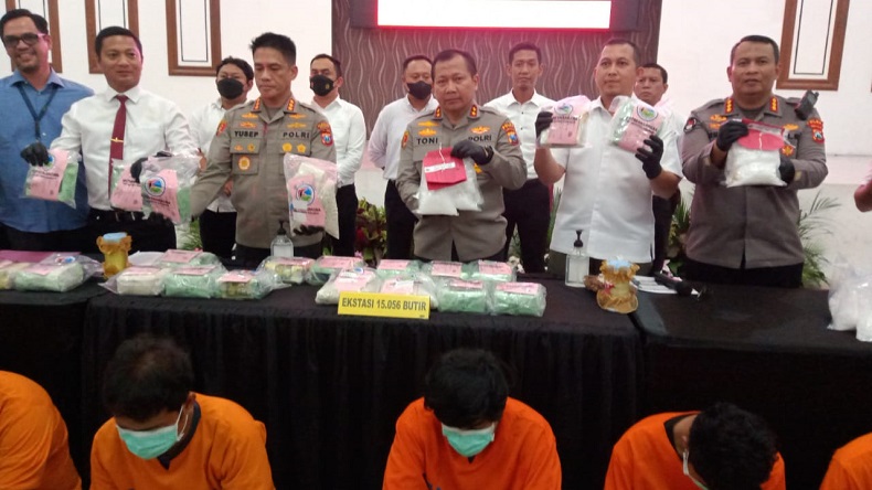 BNN Deliserdang Tangkap Jaringan Narkoba Antarprovinsi, Ada Sabu hingga 4.955 Butir Ekstasi