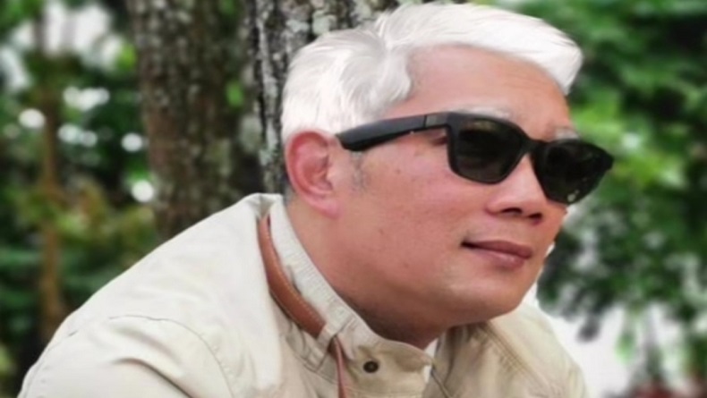 Jokowi Sebut Tiga Nama Sosok Berambut Putih