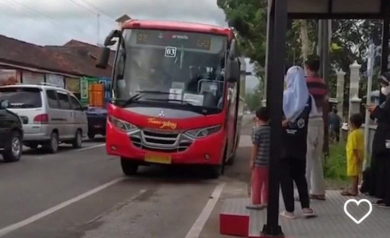BMKG Imbau Masyarakat Jateng Waspadai Cuaca Ekstrem pada 22-28 Desember BMKG Imbau Masyarakat Jateng Waspadai Cuaca Ekstrem pada 22-28 Desember