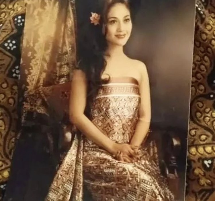 Intip 5 Potret Lawas Paramitha Rusady, Ada yang Bergaya Tomboy hingga ... Intip 5 Potret Lawas Paramitha Rusady, Ada yang Bergaya Tomboy hingga ...