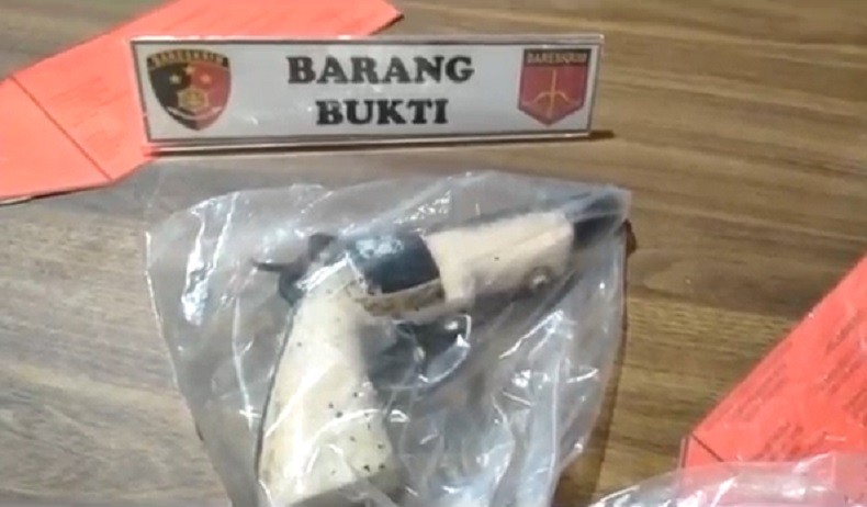 Polres Singkawang Tangkap Pria Pemilik Senpi Rakitan yang Bikin Resah ...