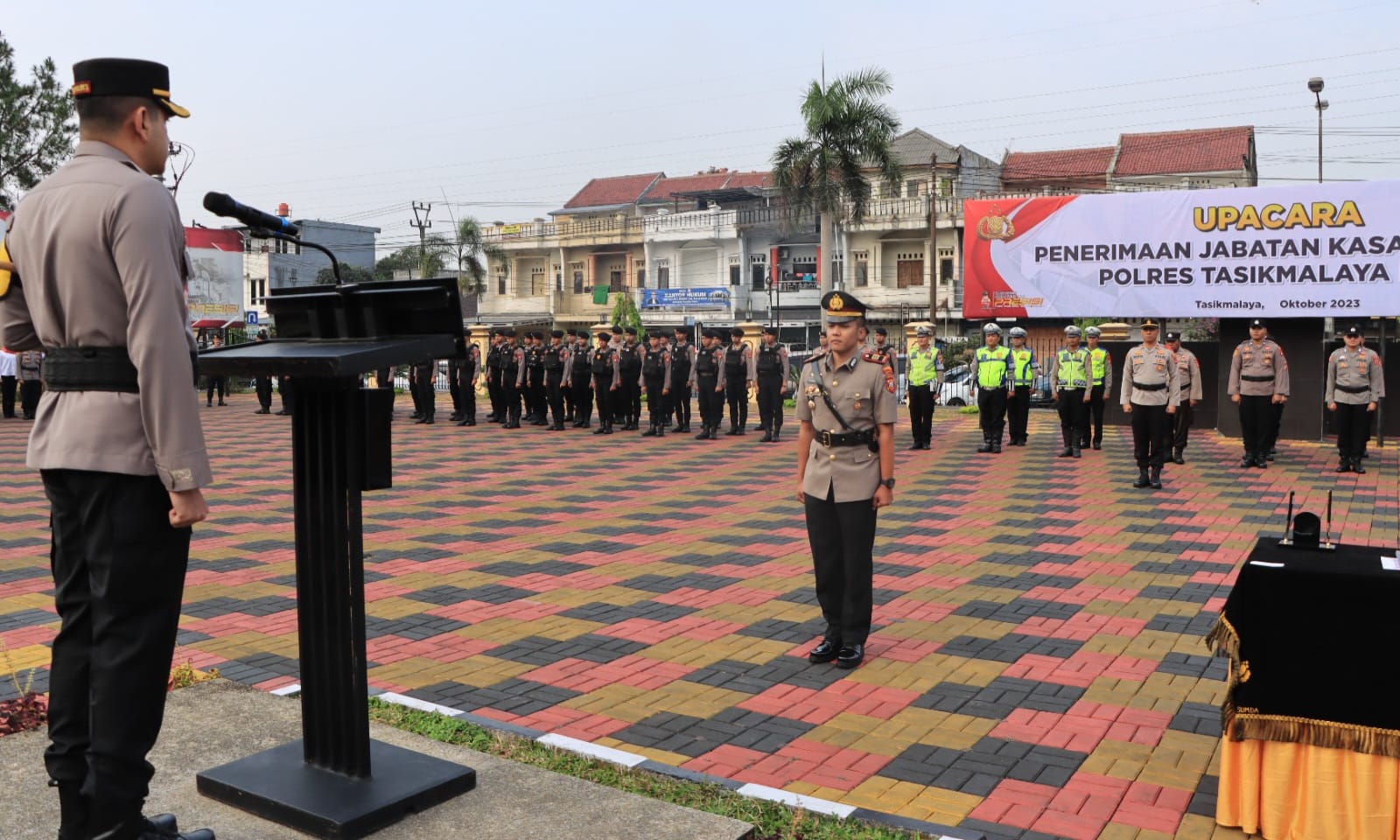 Kapolres Tasikmalaya Kota Pimpin Upacara Penerimaan Jabatan Kasat