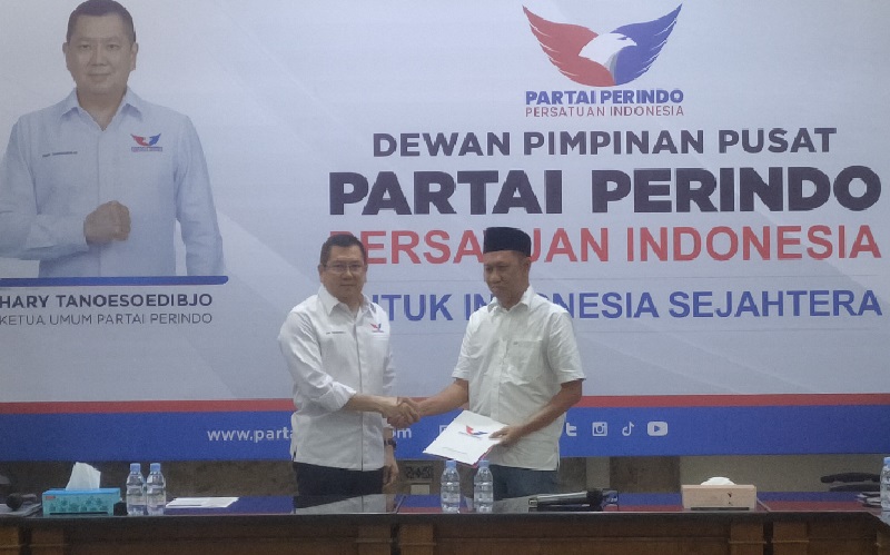 Resmi, Hary Tanoesoedibjo Lantik Yusuf Lakaseng Jadi Ketua Bidang Organisasi dan Kader Perindo