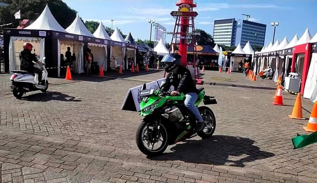 Syarat dan Cara Test Ride Motor Baru di IIMS 2023