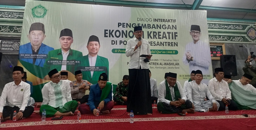 Sandiaga Uno Dorong Santri Lihat Peluang dan Ciptakan Lapangan Kerja
