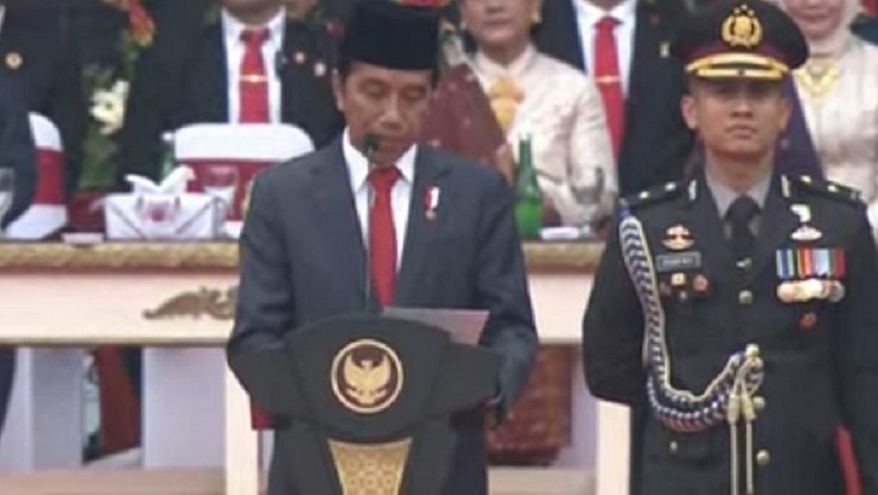 Presiden Jokowi Polri Diawasi Rakyat Hati Hati Segala Sesuatunya Bisa
