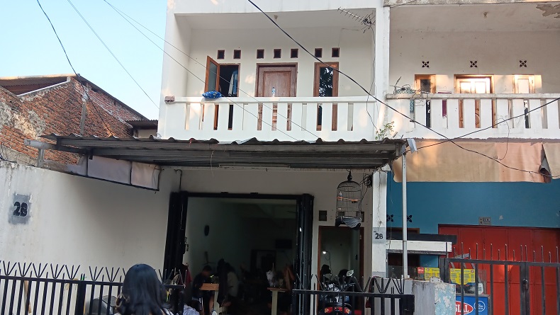 Rumah Produksi Film Porno di Srengseng Sawah Jaksel Sering Pesan 15 Bungkus Nasi Warteg