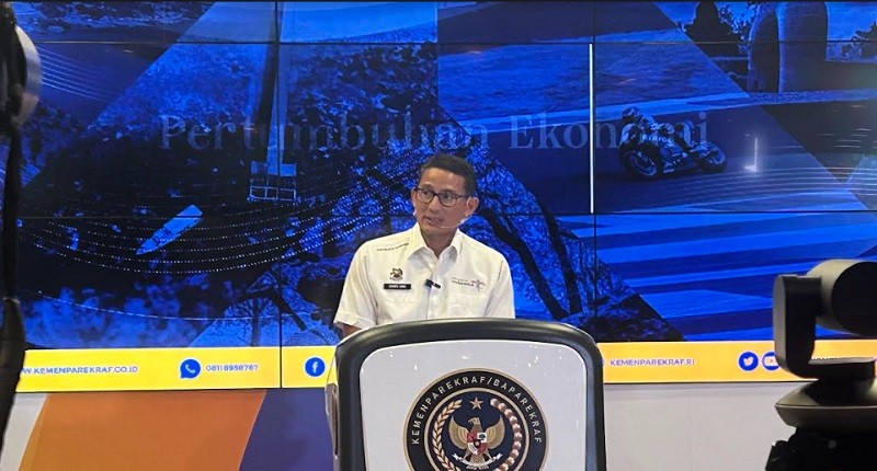 Viral Pembalap MotoGP Pakai Topi Petani Khas Lombok, Sandiaga Uno ... Viral Pembalap MotoGP Pakai Topi Petani Khas Lombok, Sandiaga Uno ...