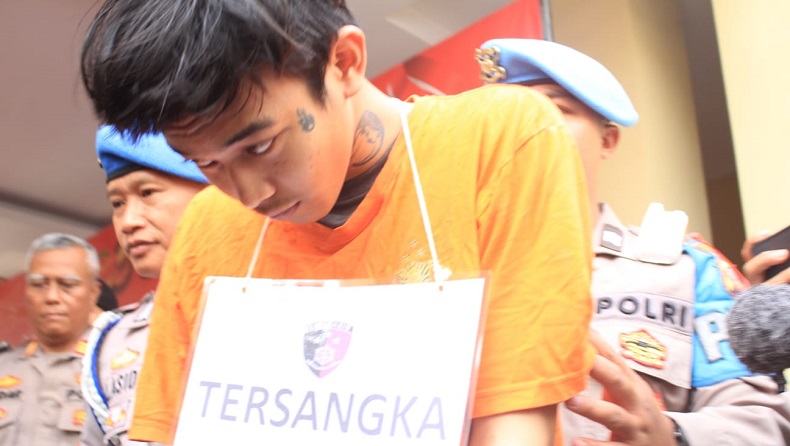 Penyesalan Alung usai Bunuh Fitria Wulandari, Ngaku Tak Niat Habisi Korban Penyesalan Alung usai Bunuh Fitria Wulandari, Ngaku Tak Niat Habisi Korban