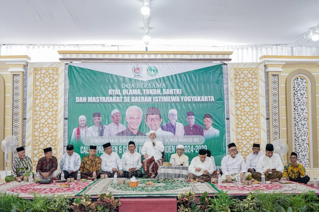Para Kiai, Ulama hingga Masyarakat di DIY Deklarasi Siap Menangkan Ganjar-Mahfud