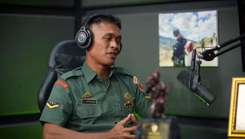 Cerita Babinsa Terbaik Serda Stenly Fepriansa Ubah Rumah Layak Tidak Huni di Labuha - Bagian All