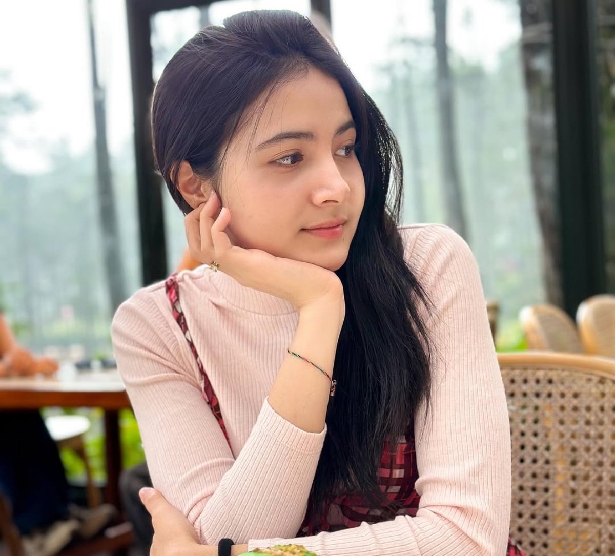 Viral Gegara Video 1 Menit 14 Detik, Ini Klarifikasi Bulan Sutena ...