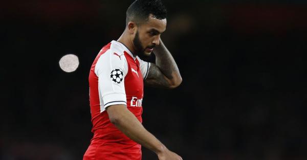 Sam Allardyce Tegaskan Everton Kejar Theo Walcott