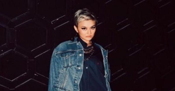 Agnez Mo Jadi Model Sampul Majalah Internasional Rogue Agnez Mo Jadi Model Sampul Majalah Internasional Rogue