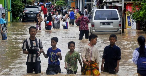 Potensi Hujan Lebat Berlanjut, BMKG: Waspadai Banjir dan Longsor