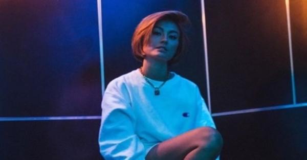 Ikuti Age Challenge, Agnez Mo Unggah Wajah Keriput Ikuti Age Challenge, Agnez Mo Unggah Wajah Keriput