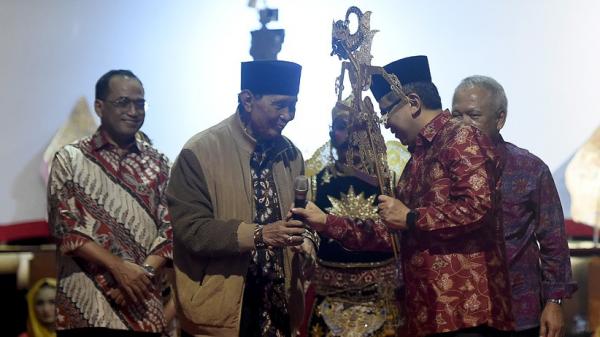 Tasyakuran HUT ke-46, PDIP Gelar Wayang Kulit Aji Norontoko Tasyakuran HUT ke-46, PDIP Gelar Wayang Kulit Aji Norontoko