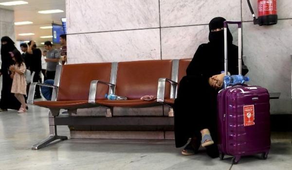 Saudi Resmi Perbolehkan Perempuan Keluar Negeri Tanpa Izin Wali Laki-Laki Saudi Resmi Perbolehkan Perempuan Keluar Negeri Tanpa Izin Wali Laki-Laki