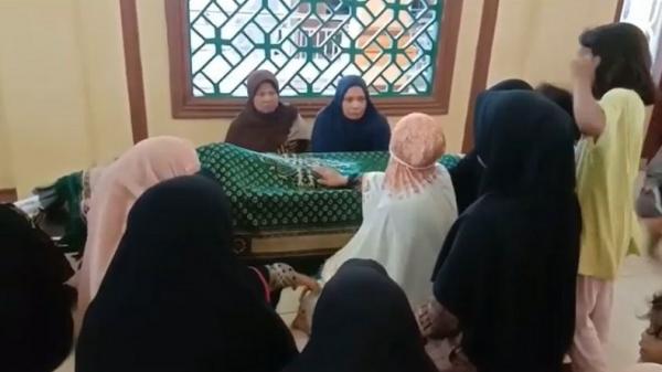 Mahasiswa UMI Makassar Meninggal saat Diksar KSR PMI, Diduga karena ... Mahasiswa UMI Makassar Meninggal saat Diksar KSR PMI, Diduga karena ...