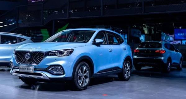 Satu Induk Perusahaan, Ini Perbedaan MG ZS dan Wuling Almaz