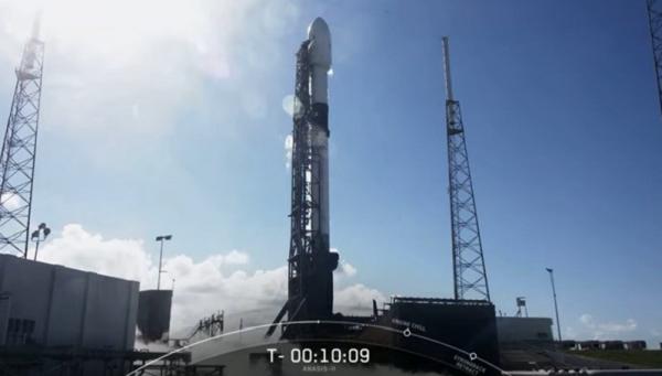 SpaceX Meluncurkan Satelit Militer Korea Selatan di Atas Roket Falcon 9