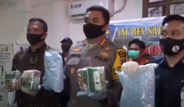 Polisi Amankan 15 Kg Sabu dan 20.000 Pil Ekstasi dari 3 pengedar Narkoba di Medan