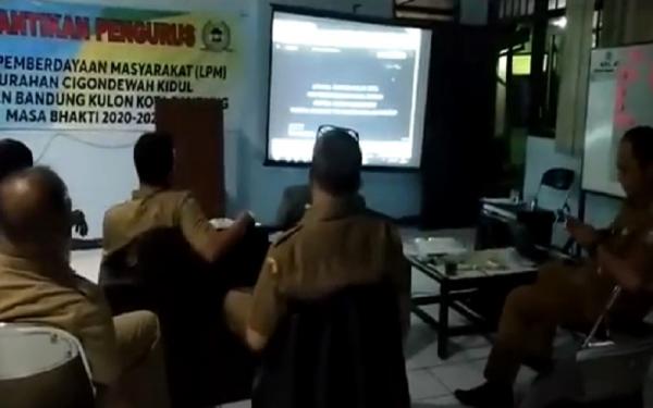 Video Viral Asn Kota Bandung Asyik Karaoke Di Jam Kerja