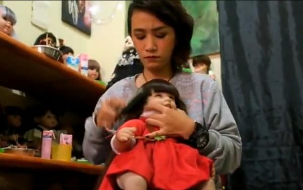 Hobi Unik Perempuan di Denpasar Koleksi 49 Boneka Arwah Bayi Hobi Unik Perempuan di Denpasar Koleksi 49 Boneka Arwah Bayi