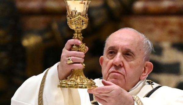 Pesan Malam Natal, Paus Fransiskus Minta Umat Kristiani Membantu Sesama ... Pesan Malam Natal, Paus Fransiskus Minta Umat Kristiani Membantu Sesama ...