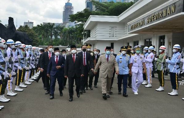 Jelang Hari Kesaktian Pancasila, Kemhan Kibarkan Bendera Setengah Tiang Jelang Hari Kesaktian Pancasila, Kemhan Kibarkan Bendera Setengah Tiang