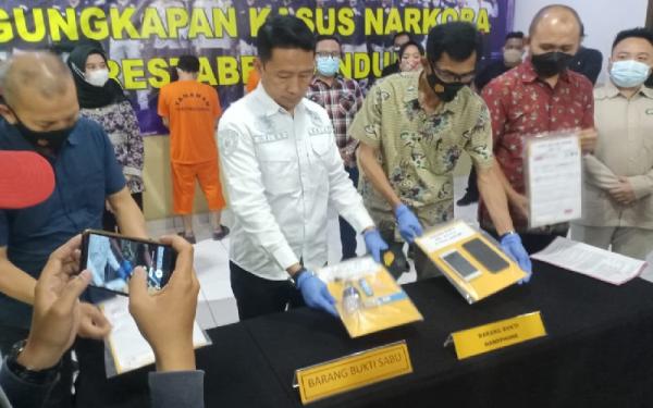 Zaki Vokalis Band Kapten Ditangkap Polisi Sedang Pesta Sabu di Kamar Kos