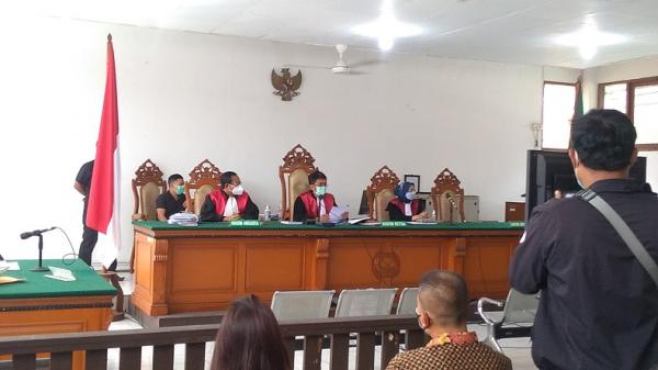 Anak Gugat Ayah Renta di Bandung, Mochtar Berdalih Membela Diri Anak Gugat Ayah Renta di Bandung, Mochtar Berdalih Membela Diri