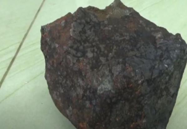 Video Misteri Batu Meteor Luar Angkasa di Lampung