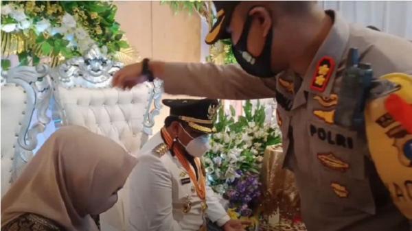 Hari Pertama Kerja, Wali Kota Tanjungbalai Diarak Jalan Kaki dan ...