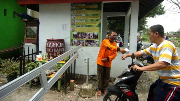 Pemerintah Kembali Perpanjang PPKM Mikro, Ada Penambahan 5 Provinsi Lagi Pemerintah Kembali Perpanjang PPKM Mikro, Ada Penambahan 5 Provinsi Lagi