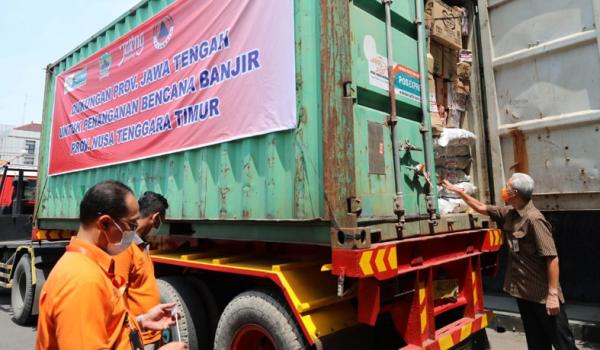 Jateng Kirim Bantuan dan Relawan Ahli Bangun Huntara untuk Korban ... Jateng Kirim Bantuan dan Relawan Ahli Bangun Huntara untuk Korban ...