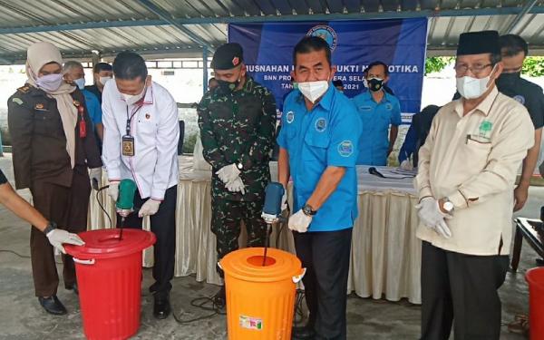 BNN Sumsel Musnahkan Sabu Senilai Rp16 Miliar