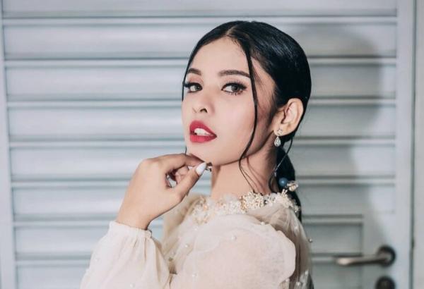 Cantiknya Penampilan Rimar di Result and Super Reunion Indonesian Idol