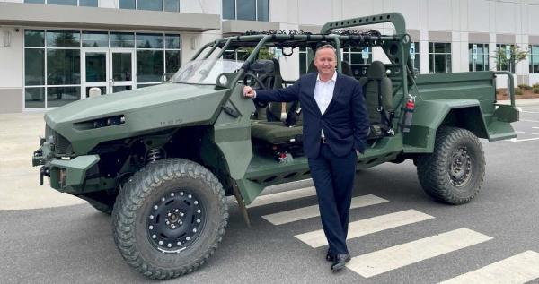 GM Luncurkan Mobil Militer Listrik Canggih untuk Pasukan Infantri