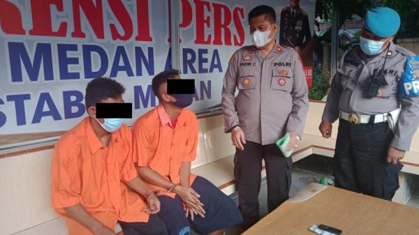 2 dari 8 Orang Komplotan Pembobol Toko Susu di Medan Ditangkap - Bagian 2