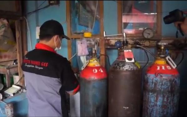 Kasus Covid di Bandung Melonjak, Jasa Pengisian Tabung Oksigen Cair ...