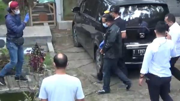 Polisi Gerebek Gudang Di Lembang Warga Tak Tahu Itu Pabrik Obat Ilegal