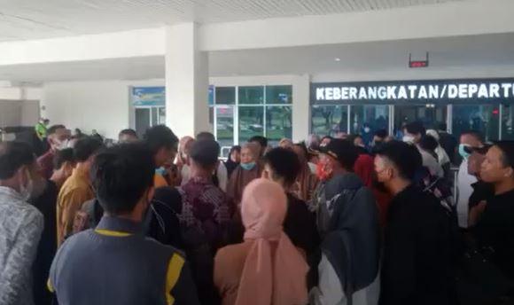 Pakai Surat PCR Palsu, 23 Mahasiswa Gagal Terbang ke Jakarta