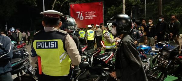 Razia Crowd Free Night, Puluhan Motor Berknalpot Bising Terjaring di Bundaran Senayan